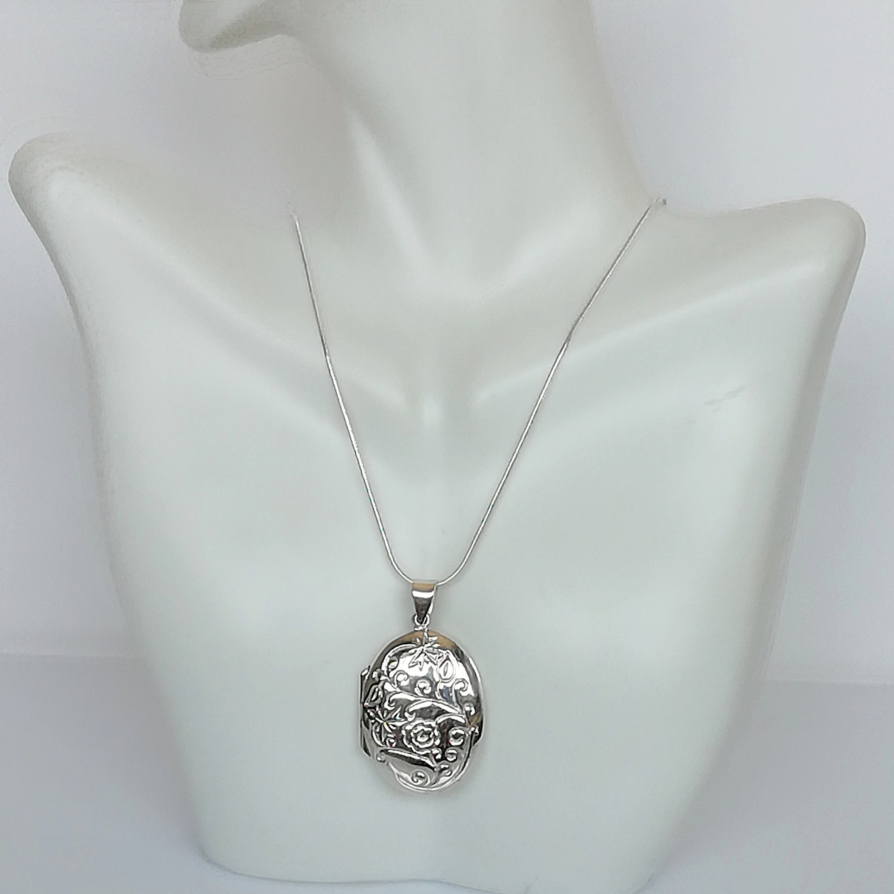 Silver Neck Locket - Victorian Locket - Photo Pendant - Gift for Loved ...