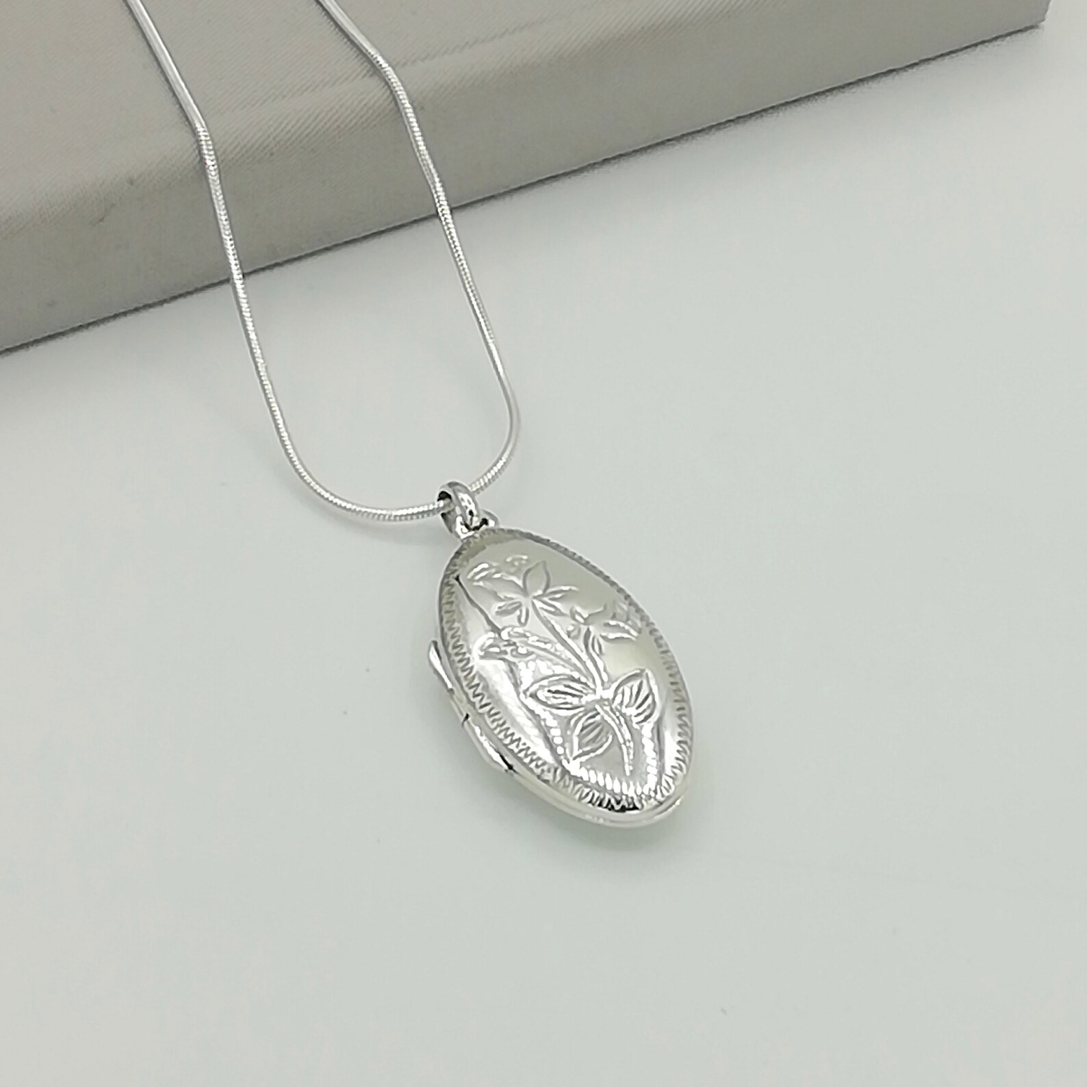 Silver Locket Neck Locket Charm Photo Pendant Gift for - Etsy