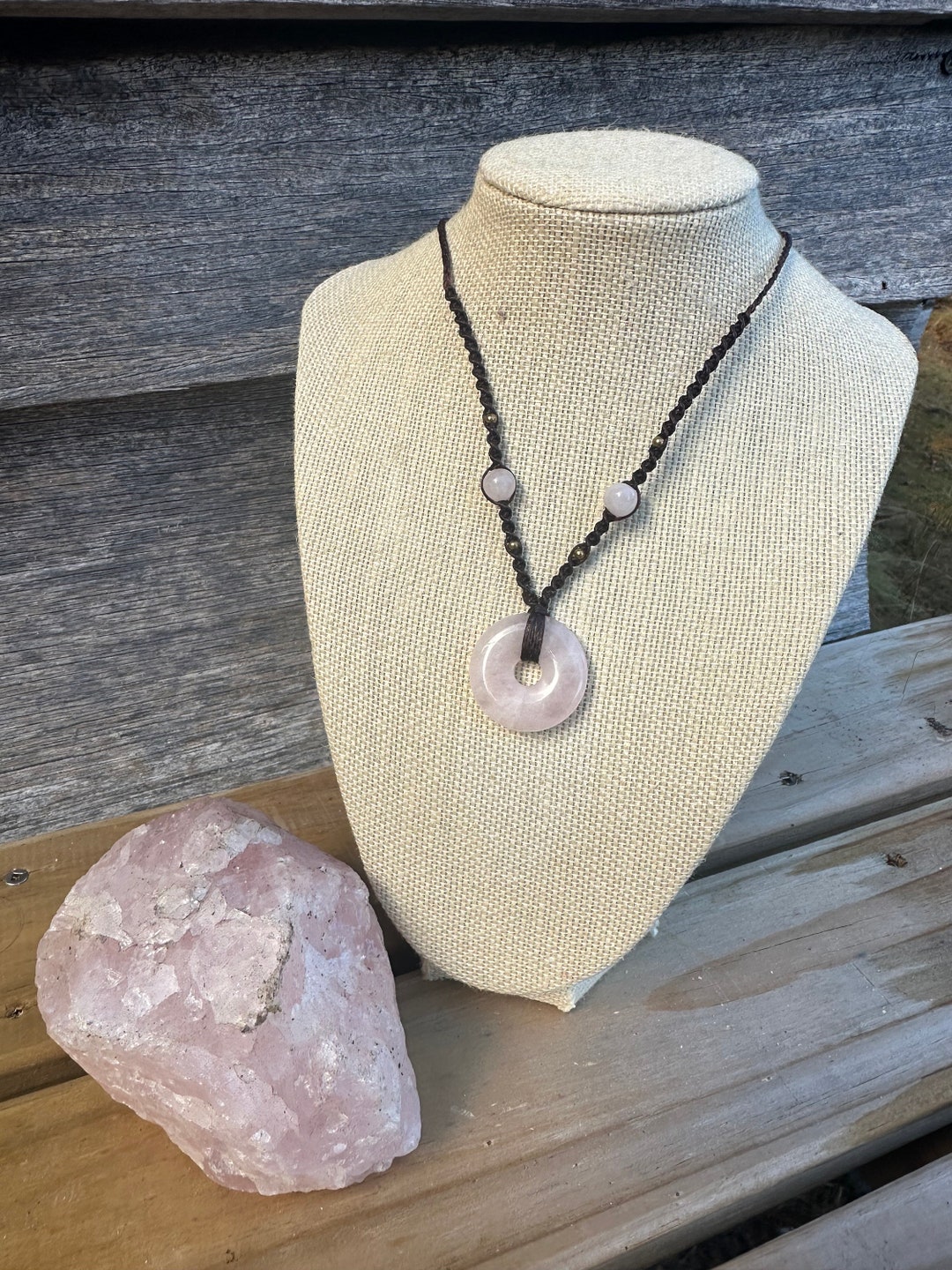 Rose Quarts Donut Macrame Necklace - Etsy