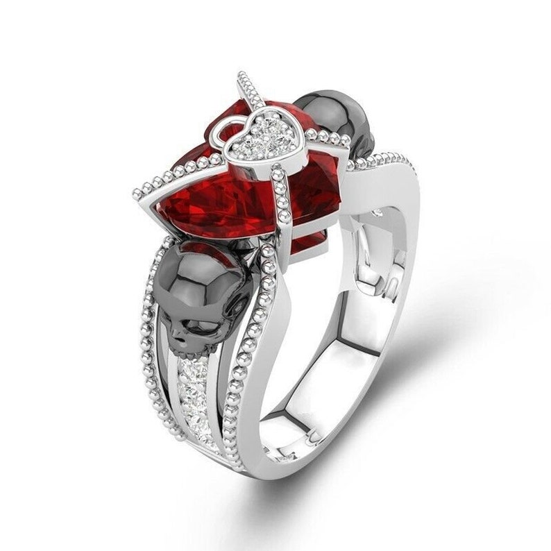 1.6 CT Simulated Diamond Skull Heart Lock Overlap Garnet - Etsy UK