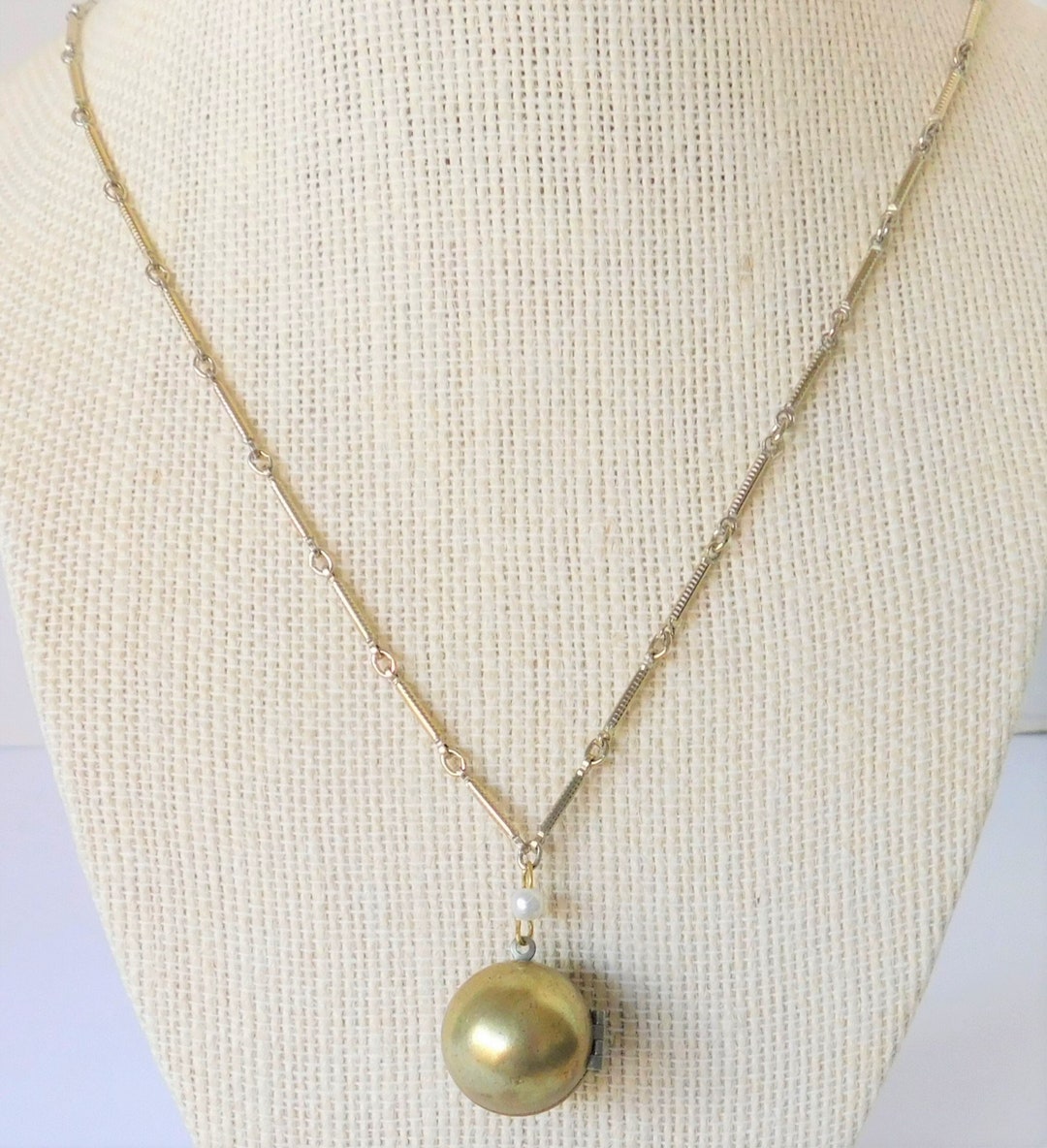 Vintage Gold Ball-shaped Unique Locket, Girls, Women Gift, Pearl Drop ...