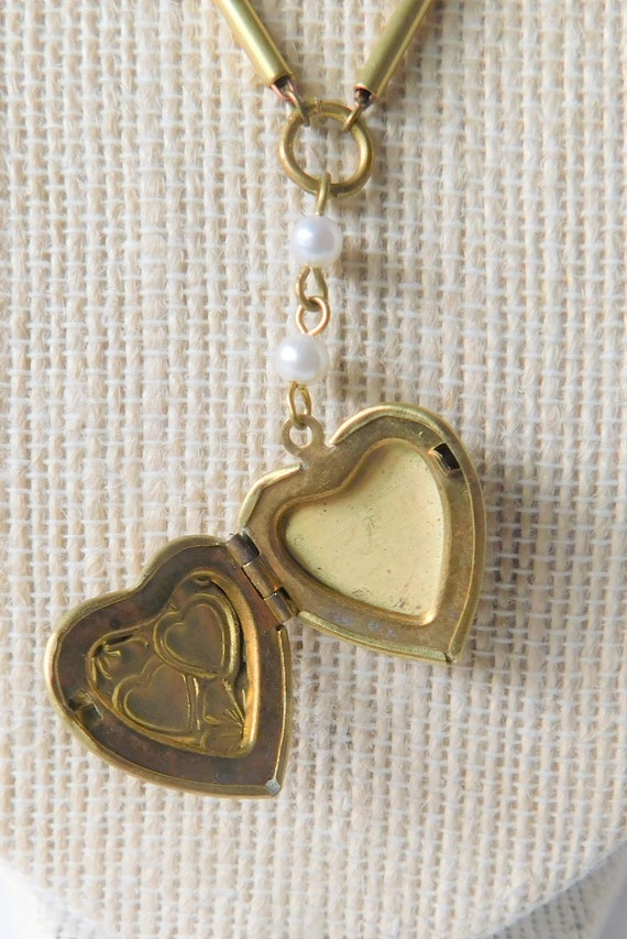 Small Gold Heart Vintage Locket, Double Embossed Hear… - Gem