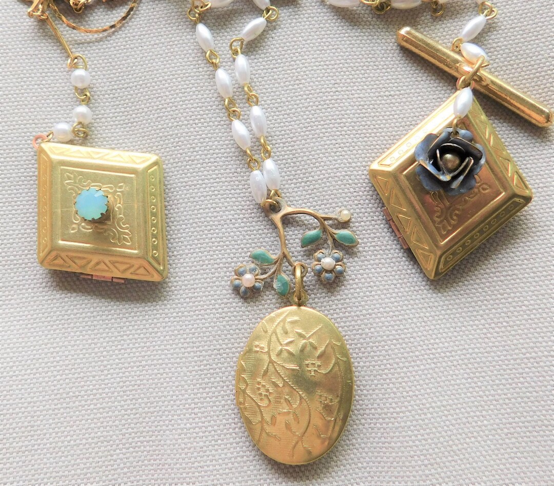 Gold Diamond-shaped Vintage Locket, Pacific Blue Opal Stone, Women's ...