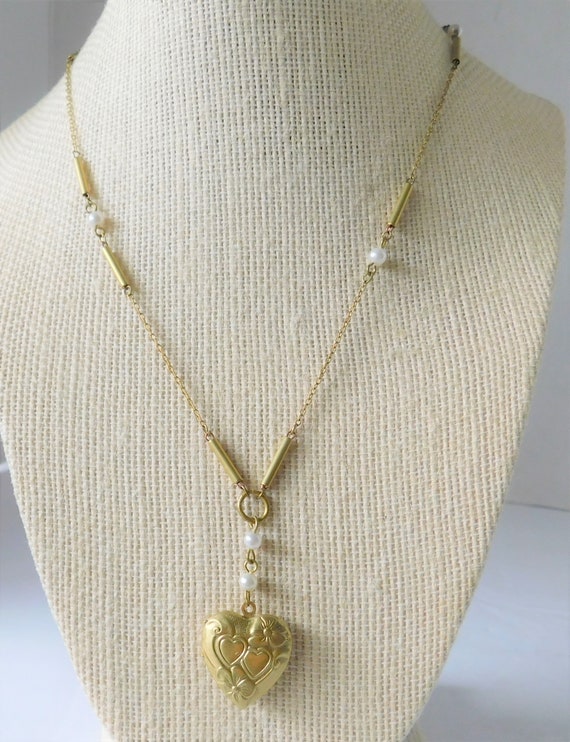 Small Gold Heart Vintage Locket, Double Embossed Hear… - Gem