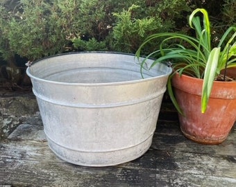 Large Vintage Metal Farm Bucket Work Pail Metal Planter - Etsy