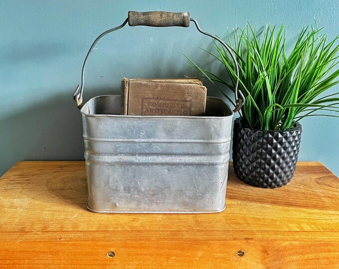 Vintage Metal Lunch Pail Bucket Rustic Centerpiece - Etsy