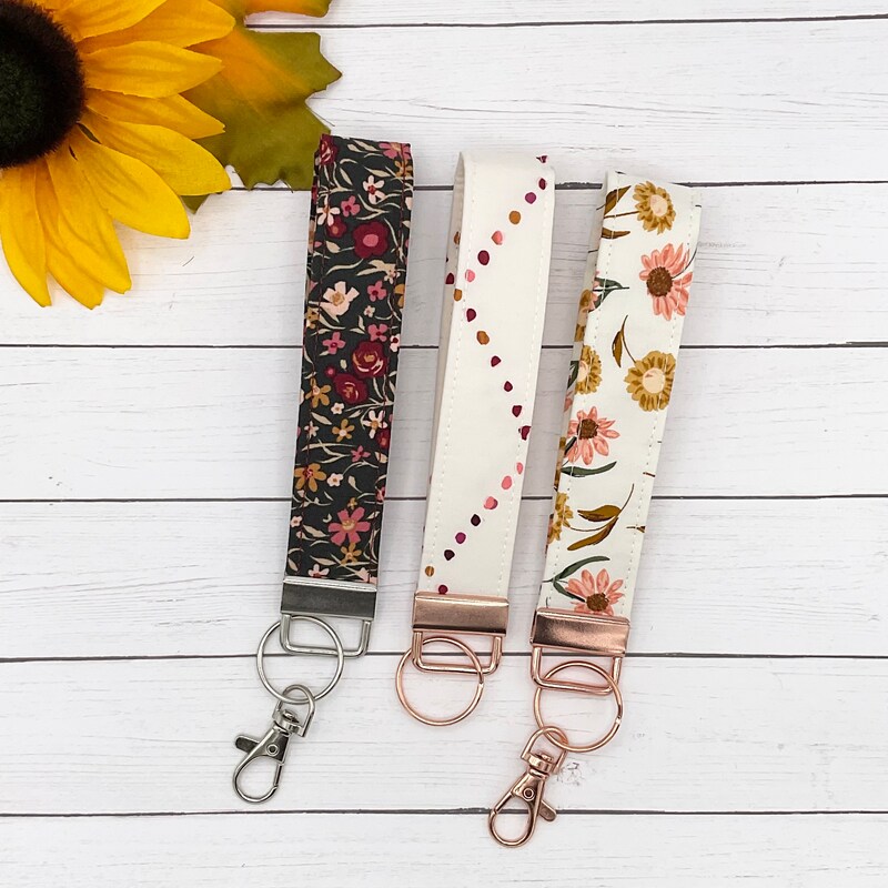 Wristlet Keychain - Etsy