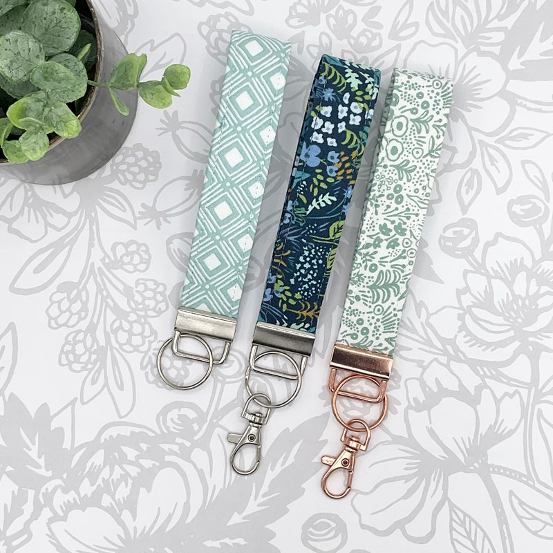 Wristlet Keychain - Etsy