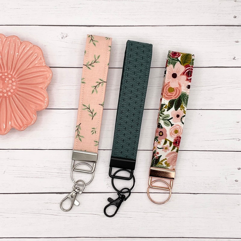Wristlet Keychain - Etsy
