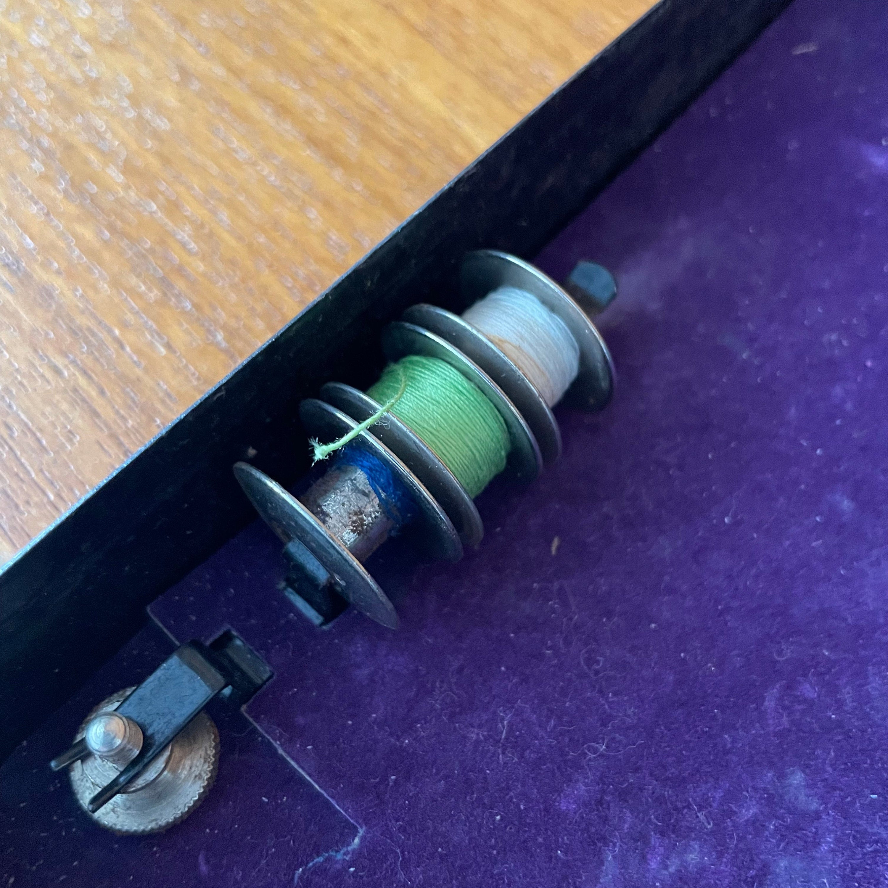 Singer Sewing Machine Box and Accessories. for Haberdashery - Etsy Canada