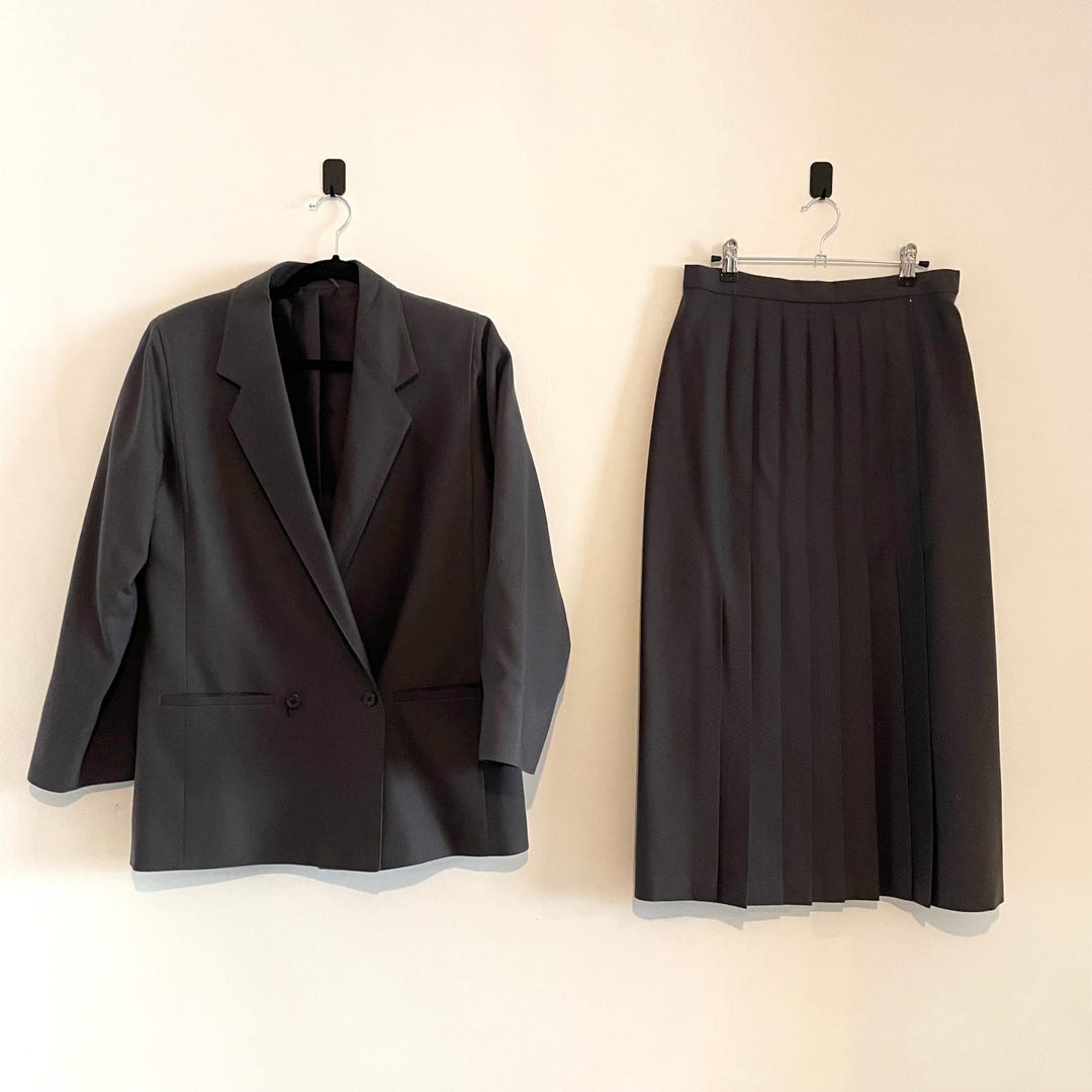 St michael suits store