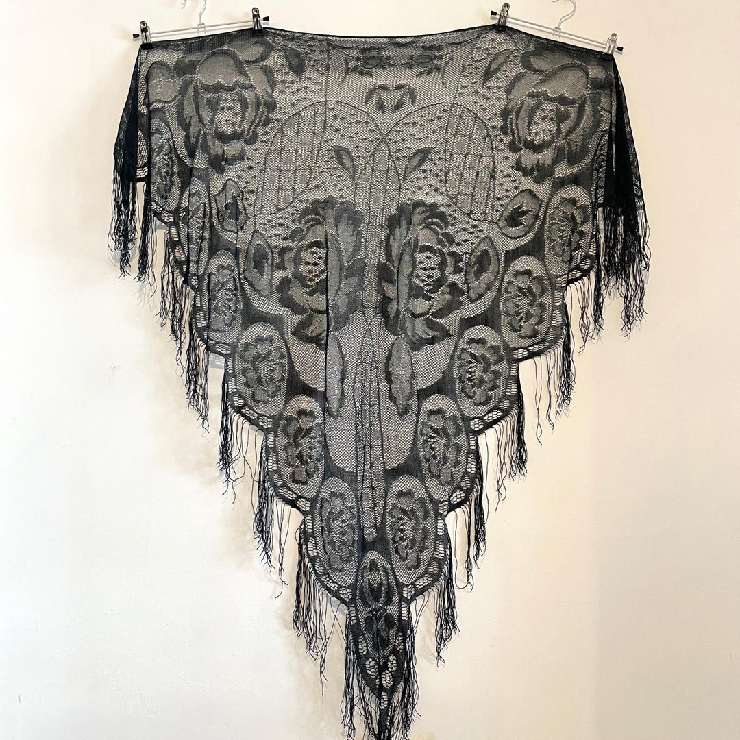 Antique Victorian Black Lace Triangular Shawl Vintage Accessory - Etsy