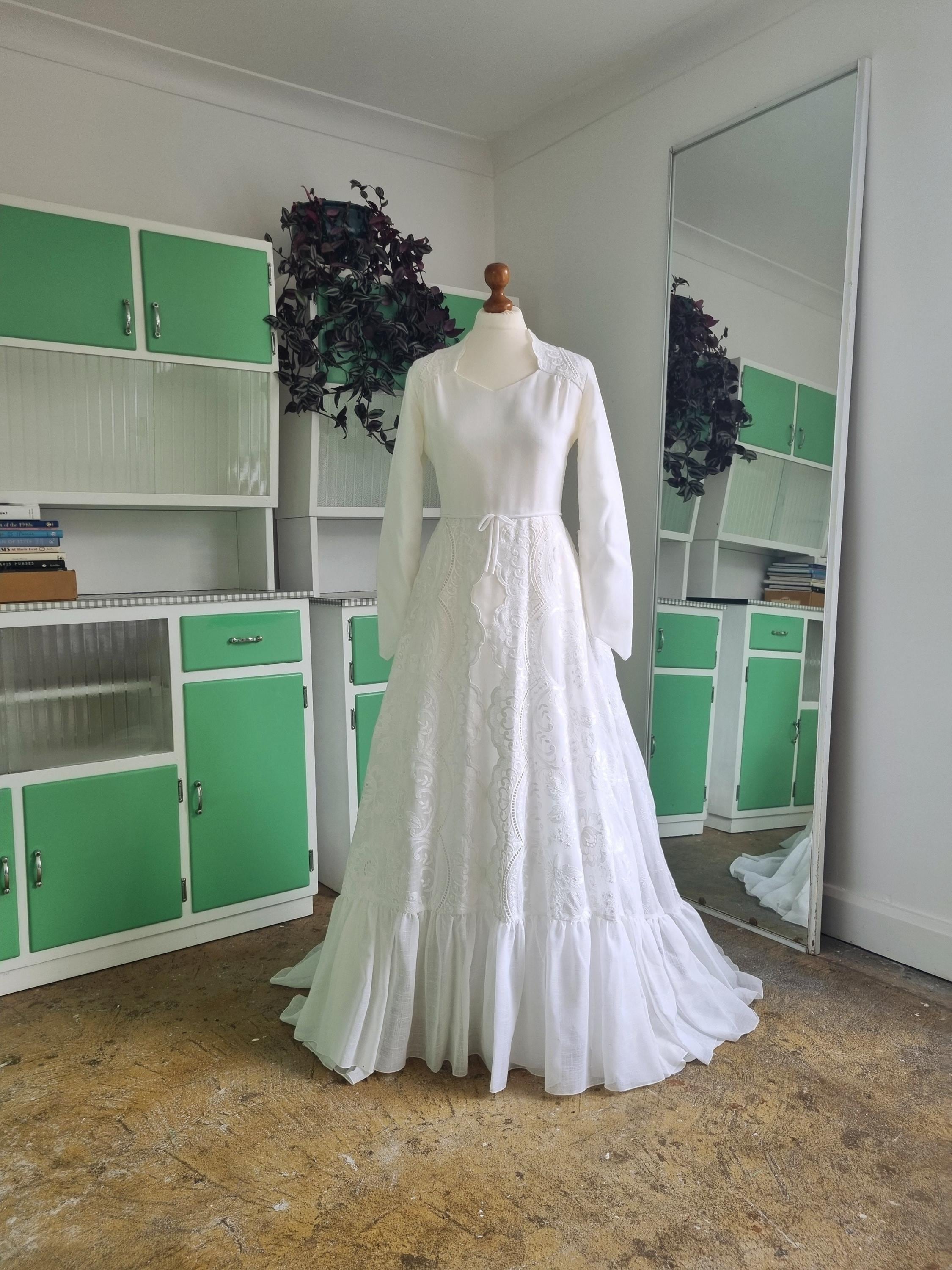 Vintage 70s Wedding Dress UK10 US6 Handmade Embroidered Vintage 70s Wedding Dress UK10 US6 Handmade Embroidered