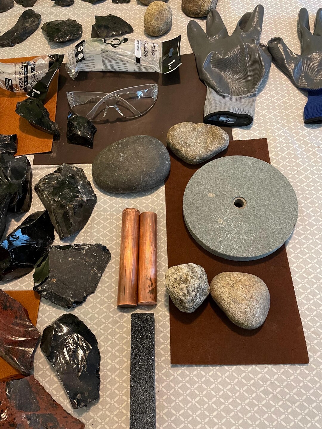 Flintknapping Kit: Obsidian, Copper, and Hammerstones - Etsy