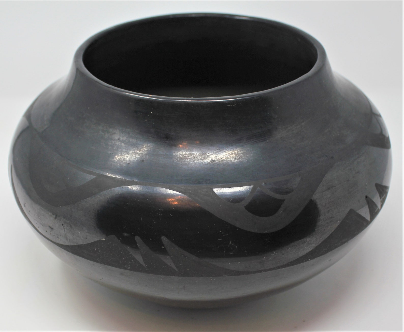 Truly Magnificent Large Signed Maria Martinez Black Pot From the 1920s ...