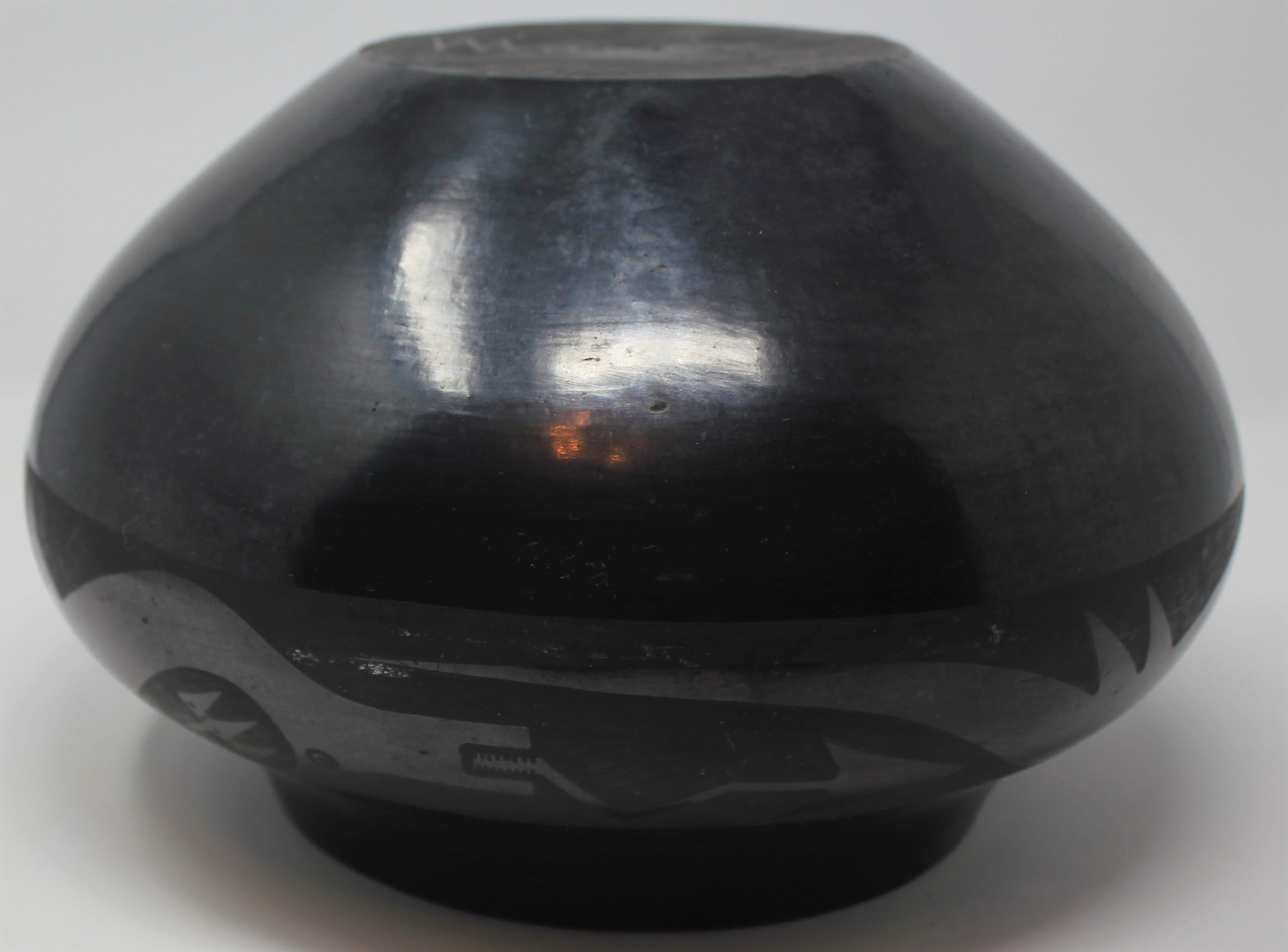 Truly Magnificent Large Signed Maria Martinez Black Pot From the 1920s ...