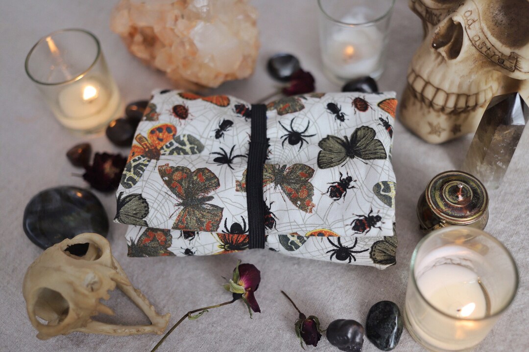 Insects and Spiders Tarot Wrap Tarot Spread Cloth Tarot Reading Cloth ...