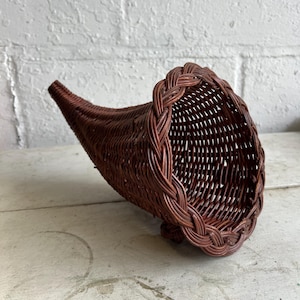 Vintage Woven Wicker Cornucopia Horn: Fall Vase Filler, 11" Long - Etsy