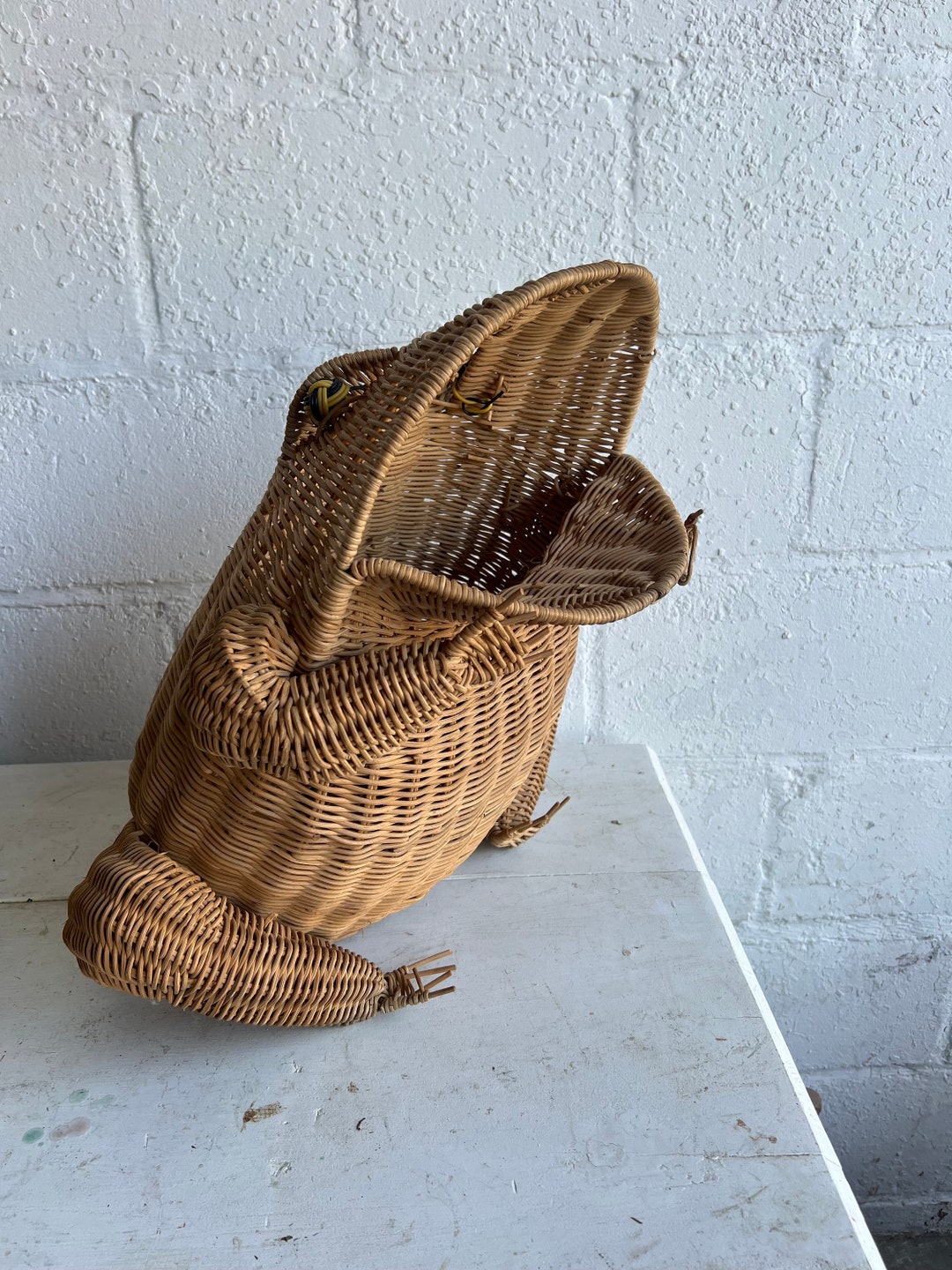 Vintage Wicker Frog Basket, 18" Tall Frog Wicker Basket, Wicker ...