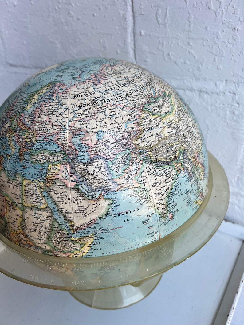 Vintage National Geographic Globe Clear Plastic Stand, Floating 12 ...