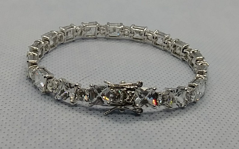 925 Sterling Silver Sparkling Princess Cut & Round Solitaire | Etsy