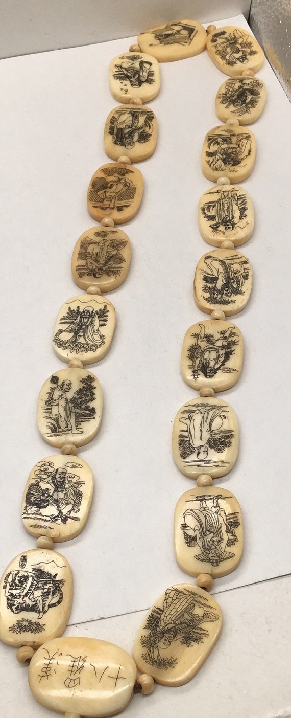 Hand painted bone - Gem