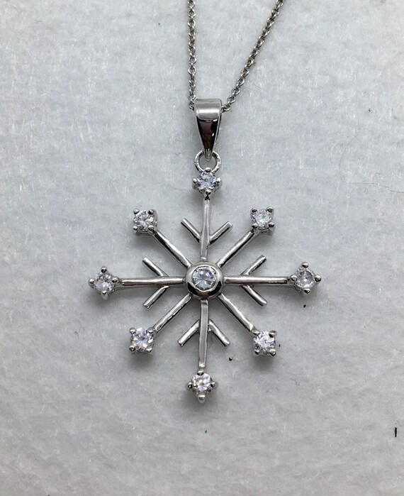 Sterling snowflake necklace - Gem