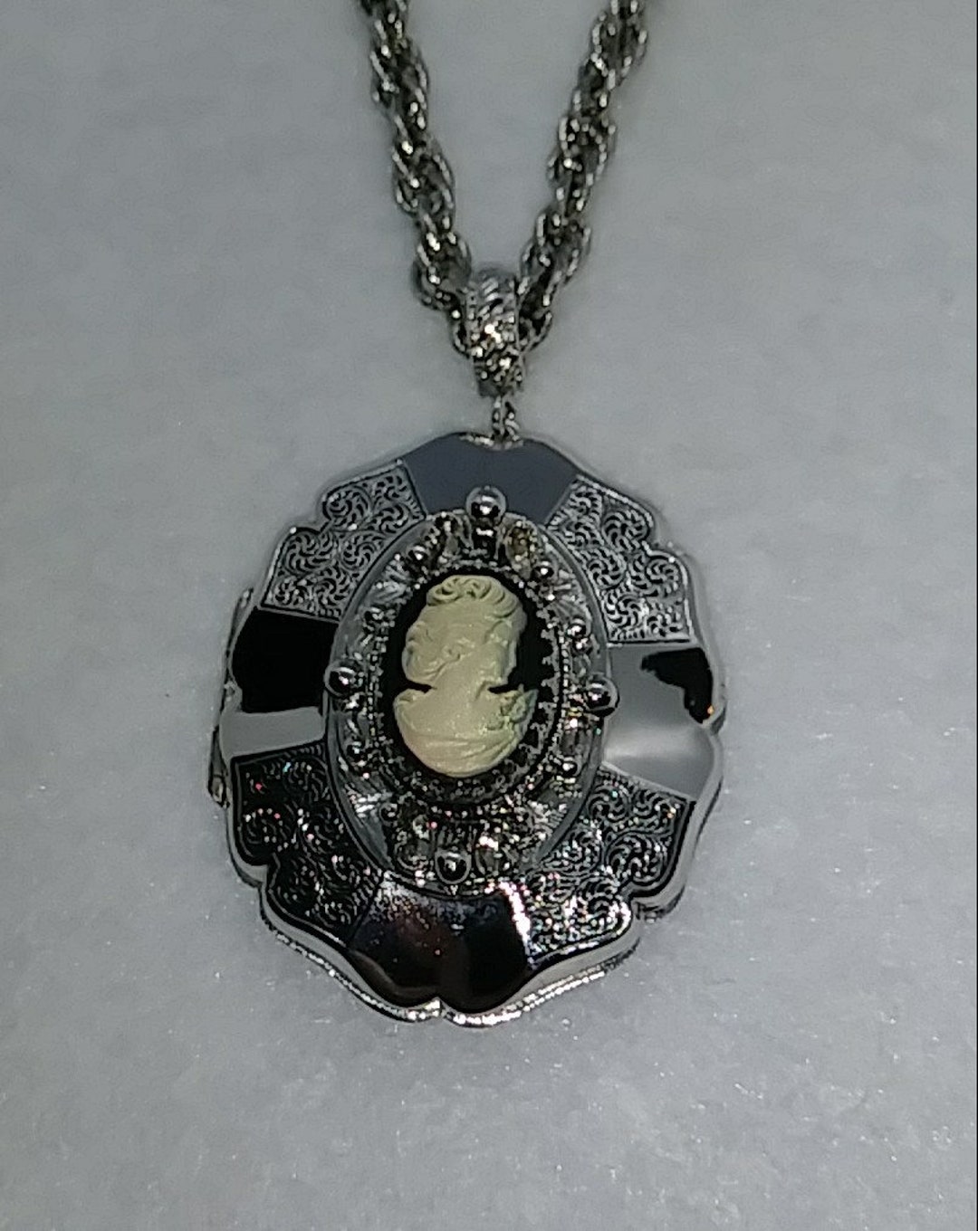 Vintage Cameo Locket Whiting & Davis Locket Cameo Silver Tone Locket ...