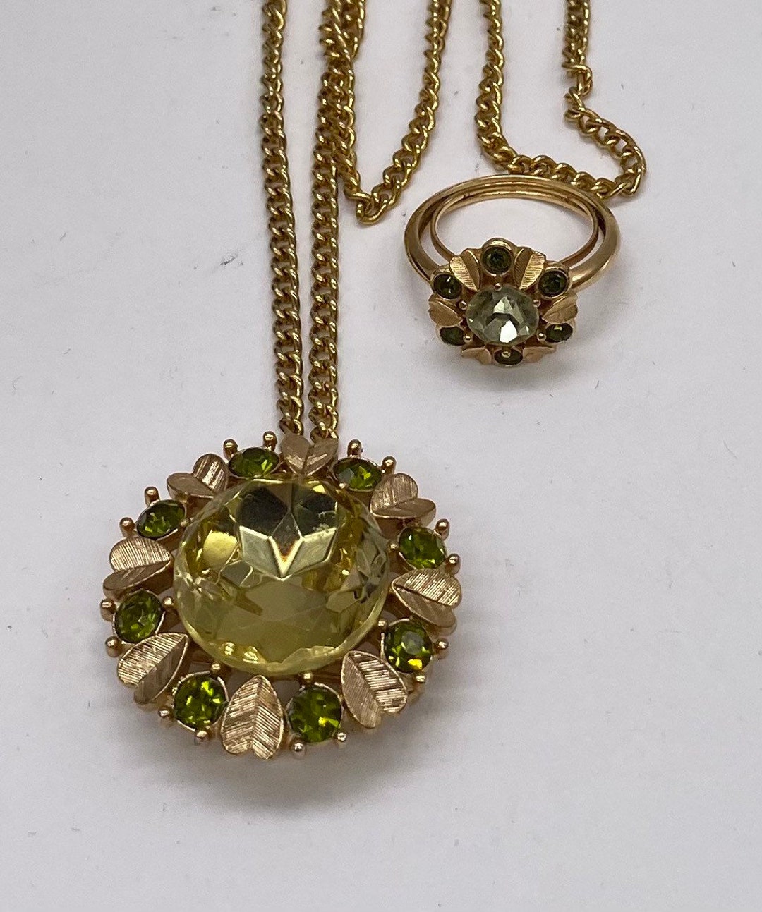 Vintage Avon Flower Brooch/pendant Necklace With Matching Ring Set - Etsy