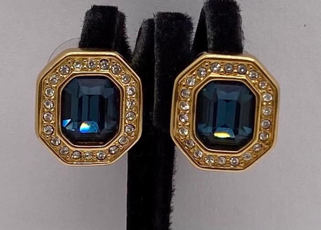 Vintage Jewelry SAL Swarovski Crystal Gold Tone Stud Earrings - Etsy