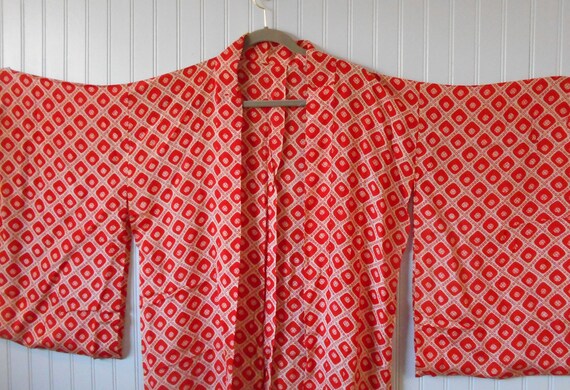 Japanese Red & White Geometric Pattern Kimono, Silk C… - Gem