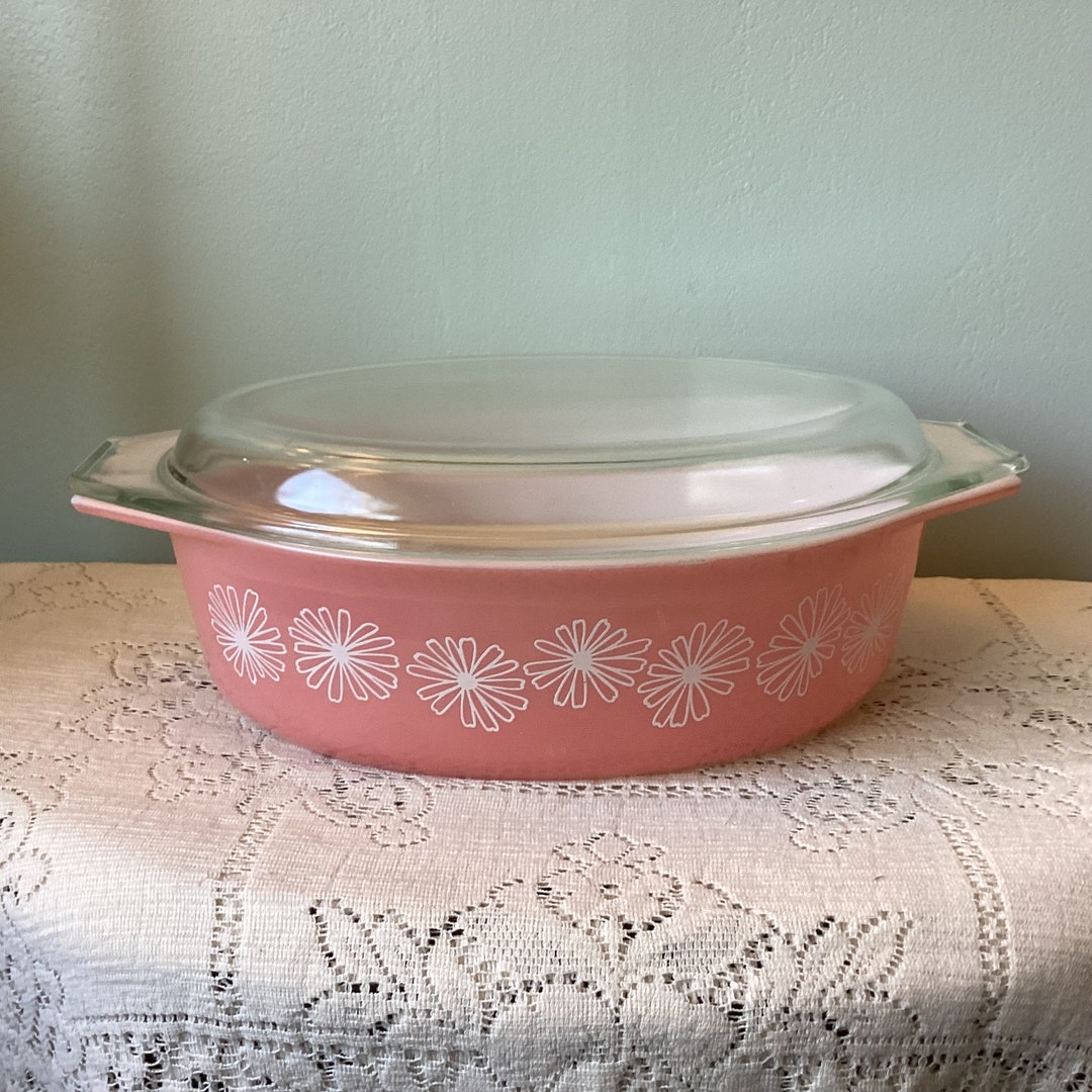 Classic Vintage Pyrex Pink Daisy Covered Casserole Dish 2.5 Quart, 045 ...