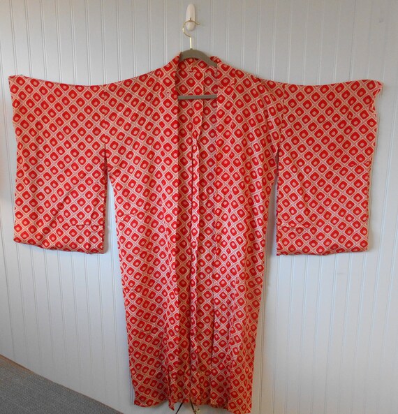 Japanese Red & White Geometric Pattern Kimono, Silk C… - Gem