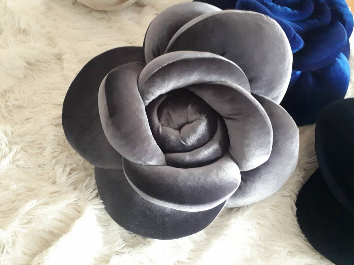 Royal Blue Velvet Flower Pillow Throw Velvet Fabric Pillow - Etsy