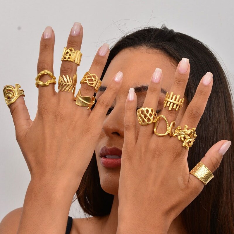 Dainty Gold Ring - Etsy