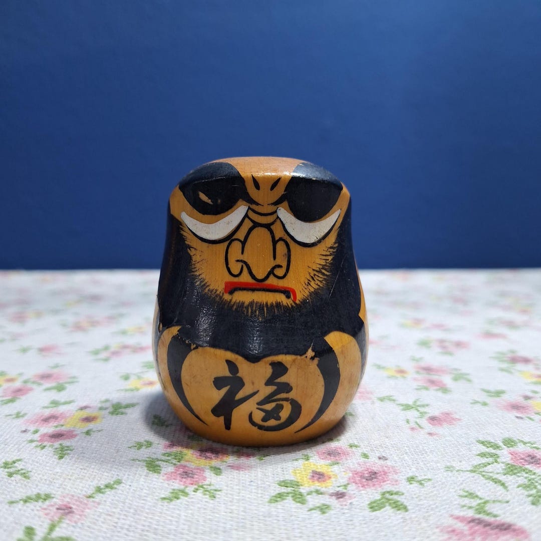 Vintage Daruma Kokeshi Doll Japanese Folk Art, Wooden Figurine Size 7cm ...