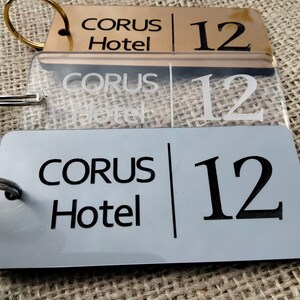 Key-fob (large) Hotel B&B Motel Personalised Engraving Name + Room ...