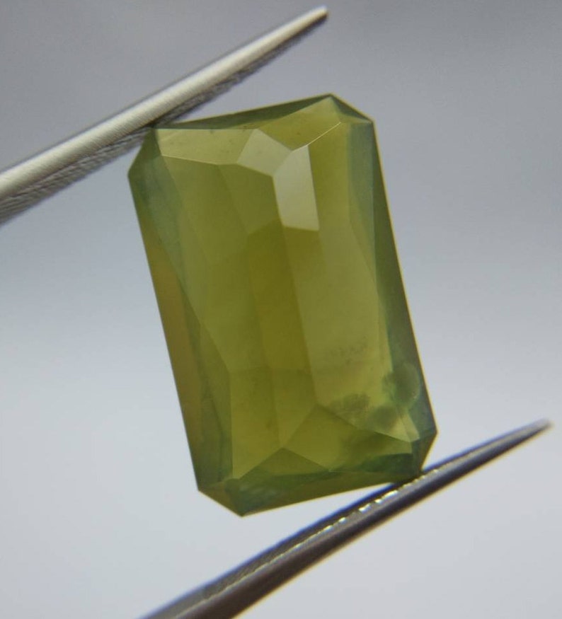 High Quality 14.7 Ct Solar Idocrase Measuring 19126 - Etsy