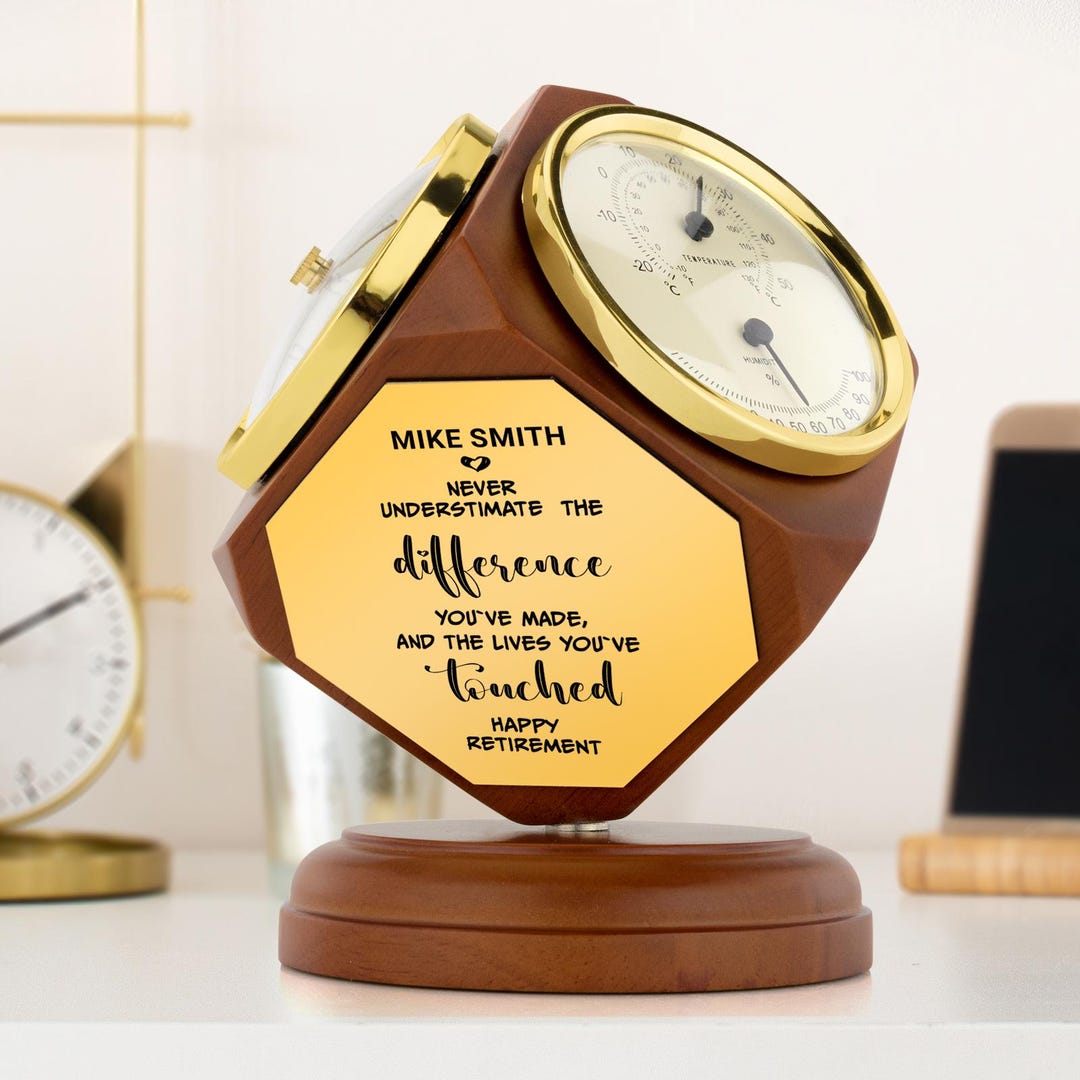 Personalized Weather Station: Clock, Thermometer, Barometer, Hygrometer ...