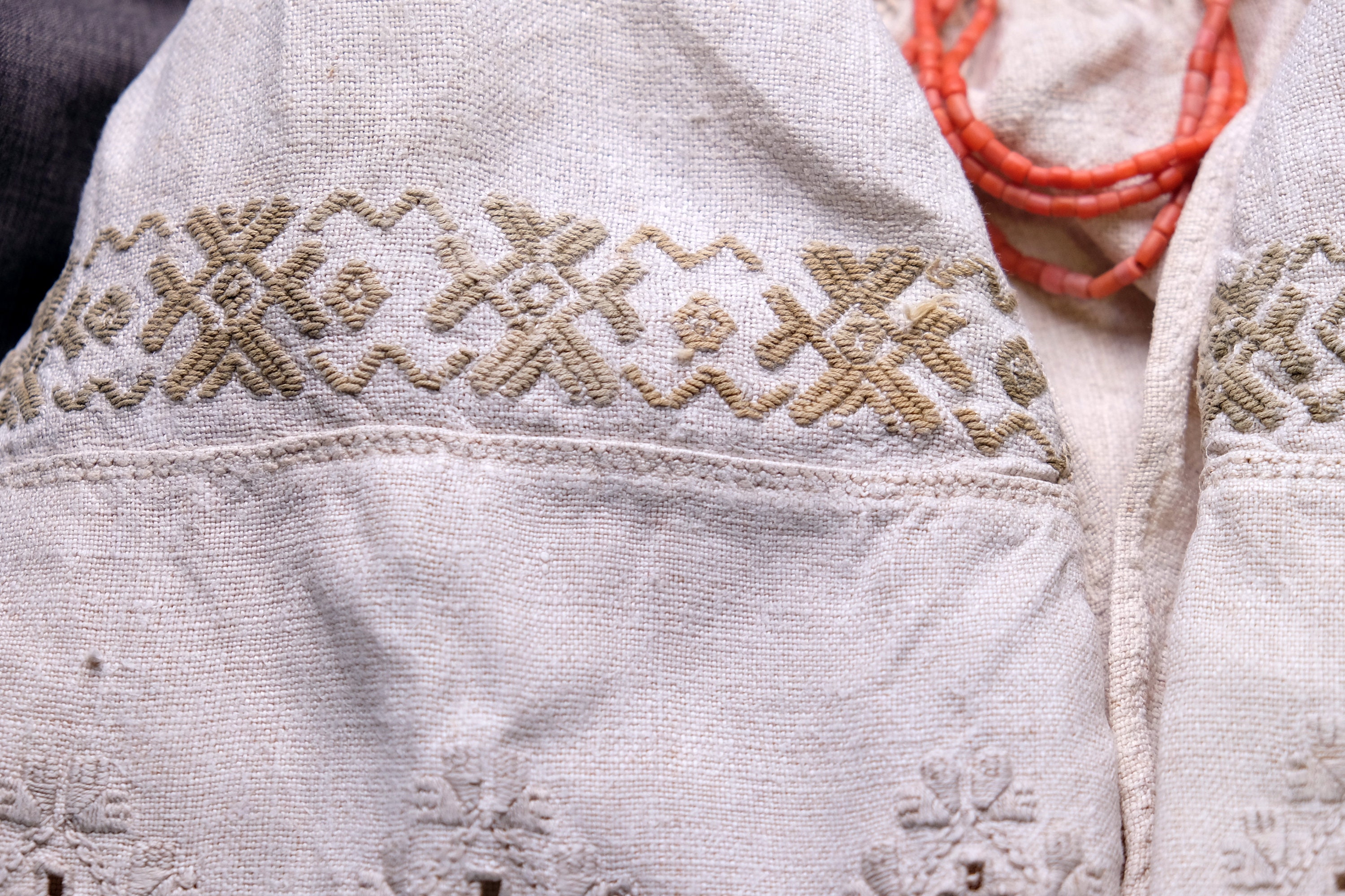 Very ancient embroidered dress Natural dye embroidering | Etsy