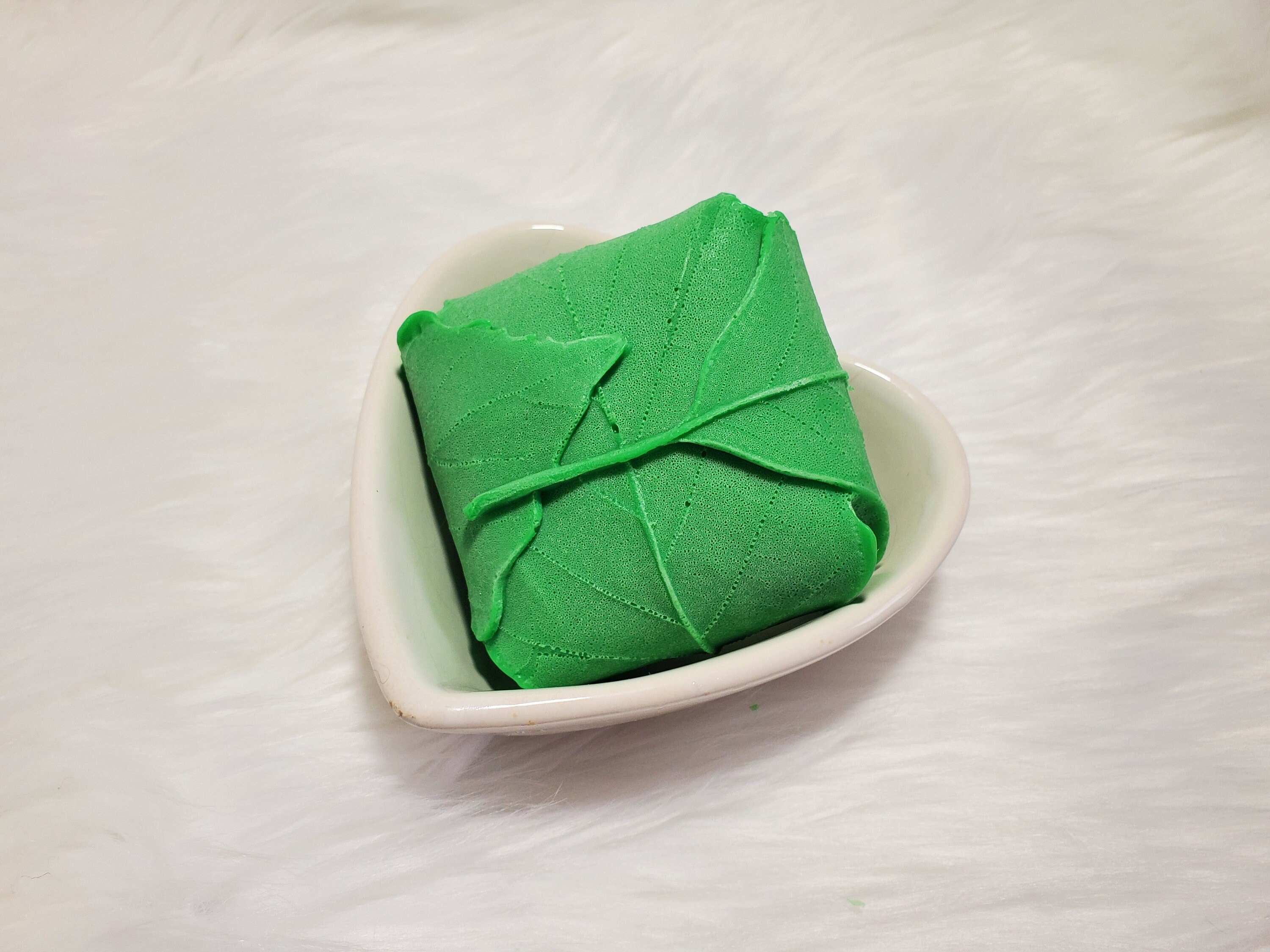 Leaf Shaped Soap: Custom Scent and Color, Donkey Milk Base. - Etsy Canada