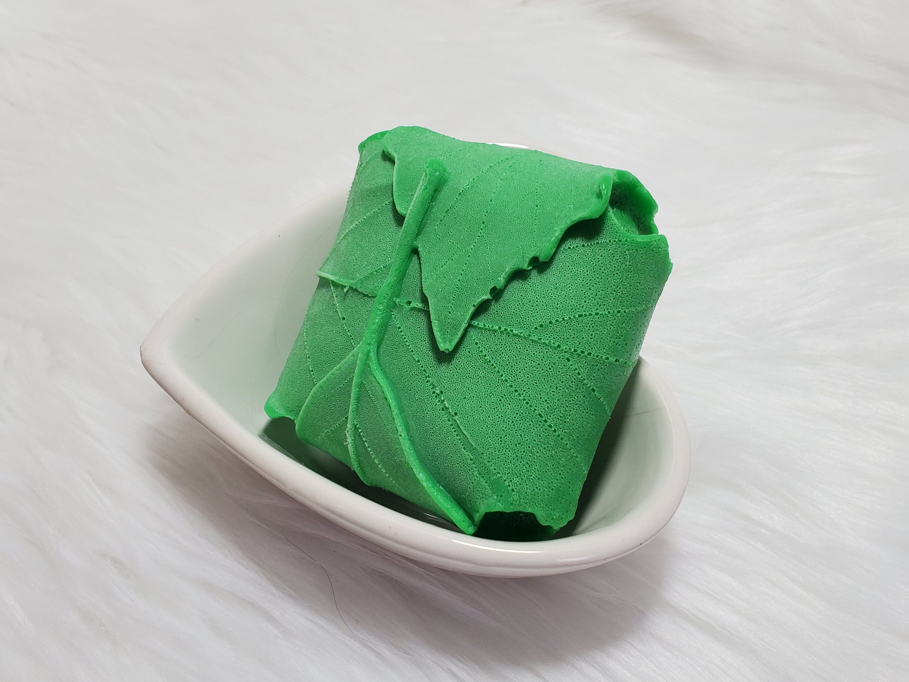 Leaf Shaped Soap: Custom Scent and Color, Donkey Milk Base. - Etsy Canada