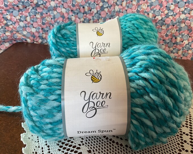2 Skeins of Yarn Bee. Dream Spun. Malibu Blue - Etsy