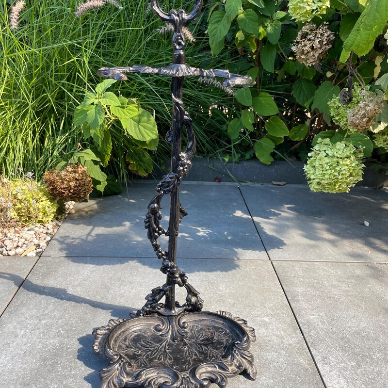Cast Iron Stand - Etsy