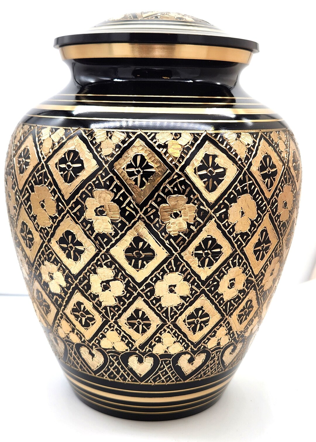 Ash Urn for Limited Budget Low Cost Urn - Beautiful Hand-made Detailed ...