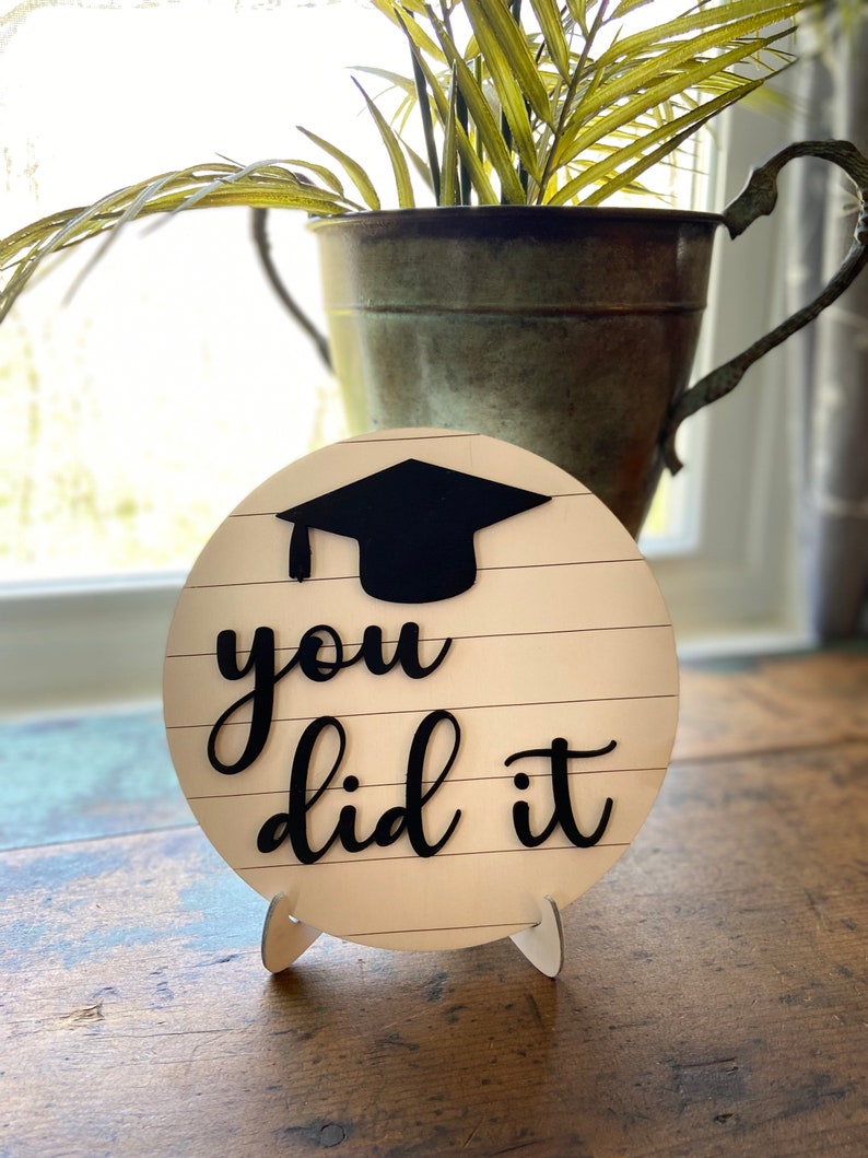 Shiplap Graduation Cap Sign: Farmhouse Tiered Tray Decor - Etsy