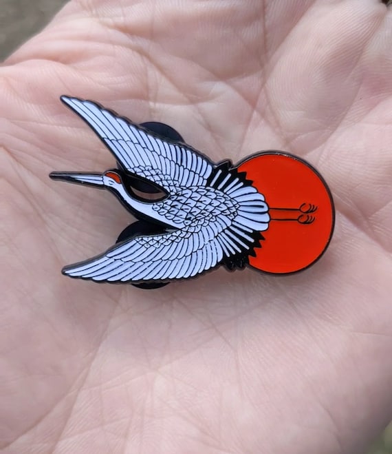 Red Crown Crane Enamel Pin. | Etsy