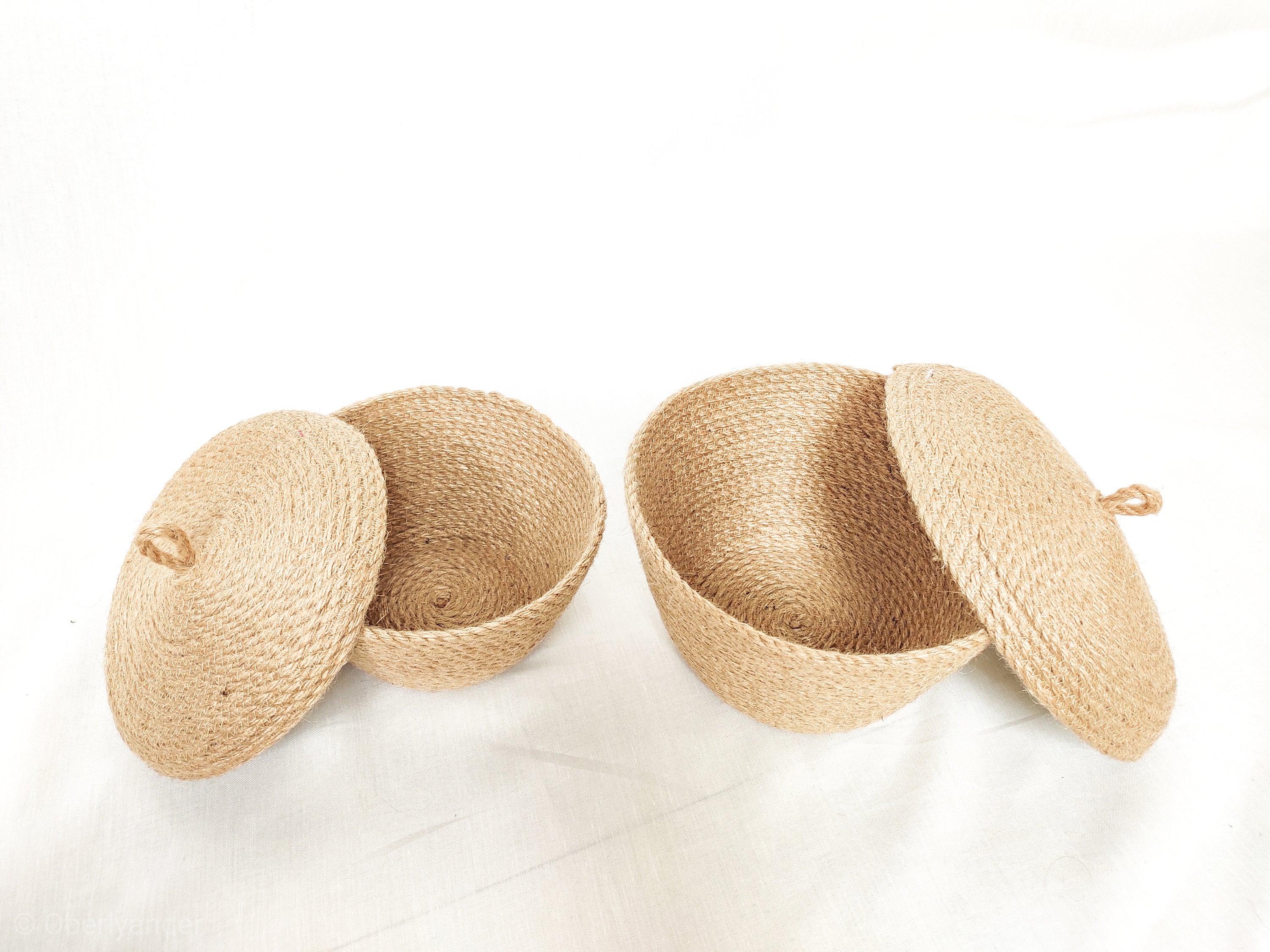 Lidded basket jute pannierJute storage basket Basket with | Etsy