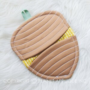 In the Hoop Acorn Potholder Mug Rug Design for Machine Embroidery ...