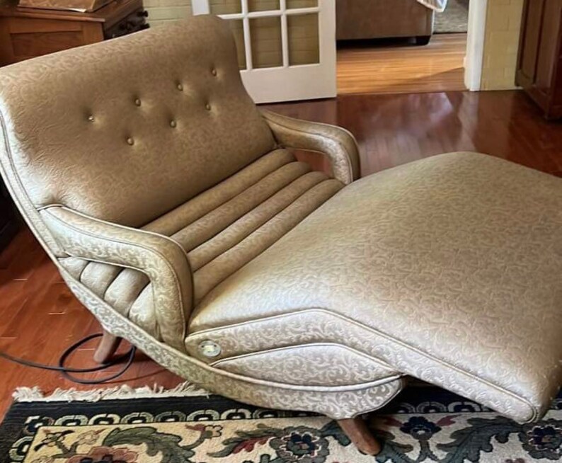 Vintage Contour Cuddle Lounge Chair Retro Rare Hard To Find Double Chase 42 Wide W Power Slide
